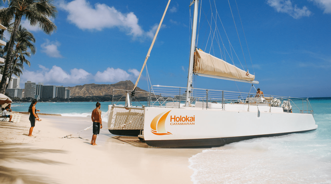 Private Catamaran Charters Honolulu, HI | Holokai Catamaran